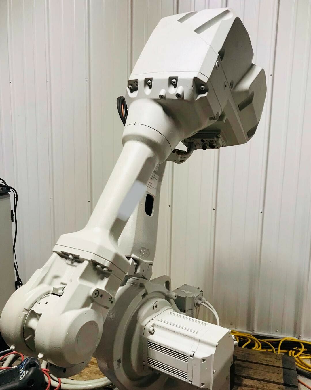 2 ABB IRB 4600 60 2 05 With IRC5 Controller Now In Stock 2-abb-irb-4600-60-2-05-with-irc5-controller-now-in-stock